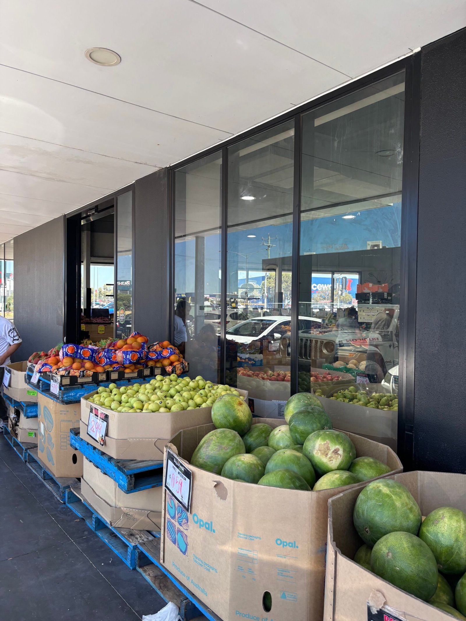 Asian Supermarket: Supa Fresh Market Grocer of Asian Delicacies